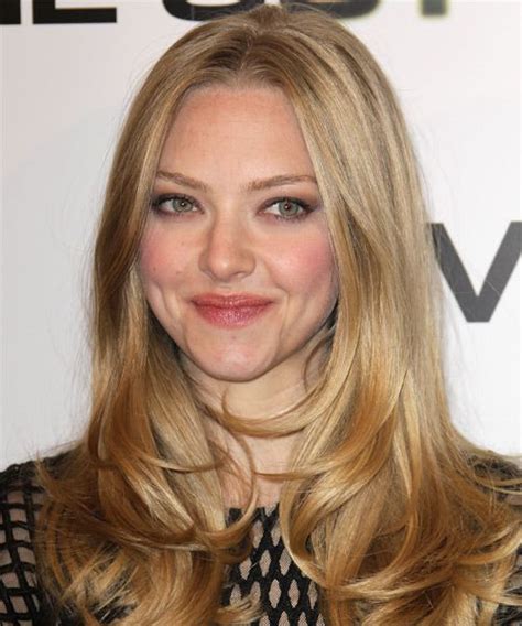 Amanda Seyfried Long Straight Golden Blonde Hairstyle Cabello Bob