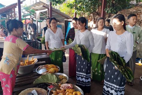 သရက်မြို့၌ ပလတ်စတစ်သုံးစွဲမှုလျော့ချရေး အင်ဖက်များ အခမဲ့ဖြန့်ဝေခြင်းနှင့် အသိပညာပေးလုပ်ငန်းများ