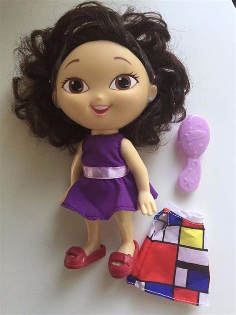 Vintage 2007 Disney Little Einsteins June Fine Art Fashions Doll