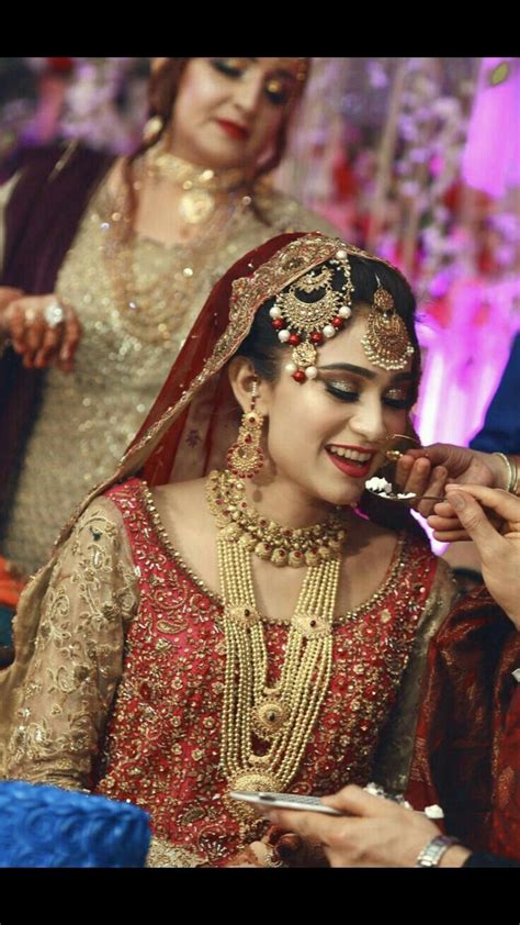 Syed سید Kashif کاشف adlı kullanıcının beautiful Brides خوبسورت دولہن panosundaki Pin Gelinler