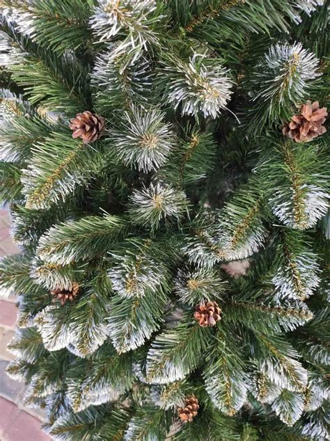 ᐉ Штучна ялинка Елітна з шишками 1 8м 63 41 Шишка 180 • Краща ціна в Києві Україні • Купити в