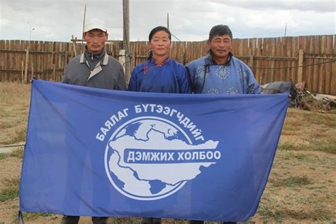 Их Авзага хайрханаа шүтэн дээдэлдэг Тарагт сумынхан