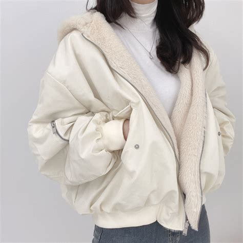 4천장돌파 리버시블 항공 밍크 양면 양털 겨울 숏 패딩 점퍼 잠바 무스탕 3color 4천장돌파 리버시블 항공 밍크 양면 양털 겨울 숏 패딩 점퍼 잠바 무스탕 3color