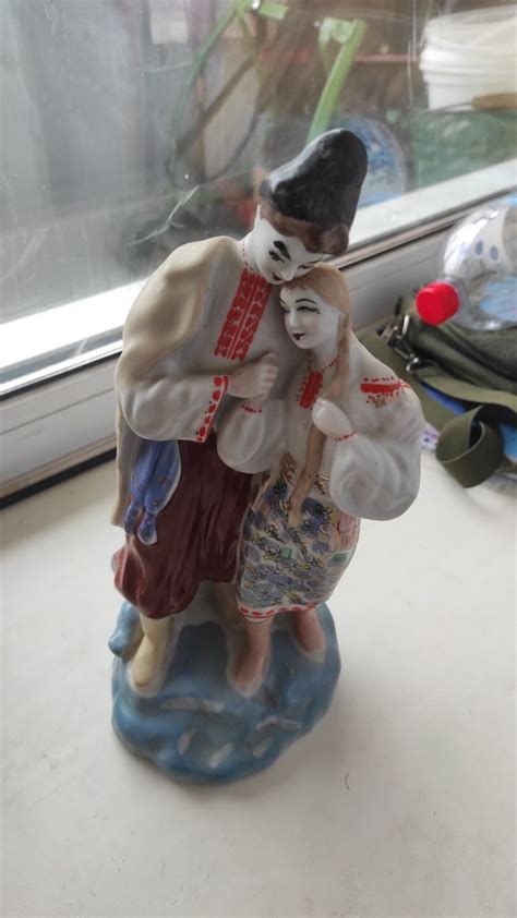 Фарфоровая статуэтка Козак с девушкой СССР 400 грн Колекціонування Дніпро на Olx