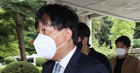 주머니에 손 넣고