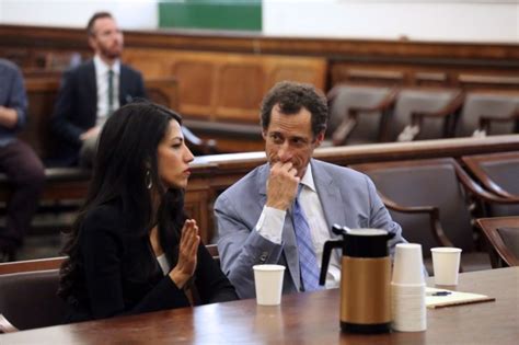 Anthony Weiners Sexting Scandals New York Daily News