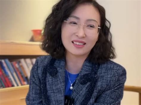 人要学会藏两样东西 咱林姨 咱林姨 哔哩哔哩视频