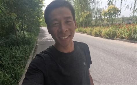 白天逛公园看风景好休闲，晚上吃烧烤羊肉串 带床去旅行 带床去旅行 哔哩哔哩视频