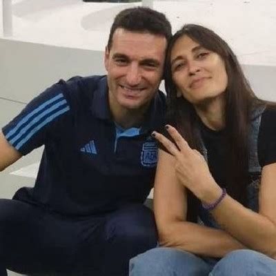 La historia de amor de Scaloni La busqué tres meses Olé