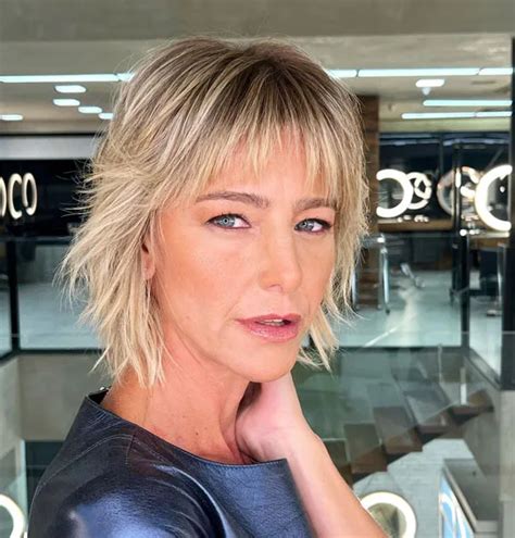 Shaggy Hairstyles For Fine Hair Over 50 36 Grand Styles For You