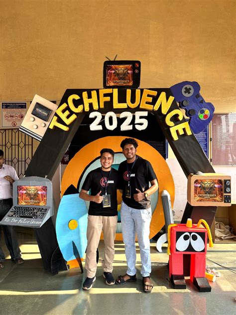 Hackathon Techfluence2025 Retrothon Coding Innovation Teamwork