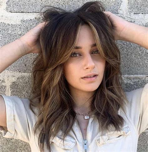 Shoulder Length Scene Hair