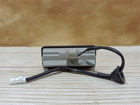 Ручка кнопка открытия крышки багажника EZC-FR-000 Форд (Ford) С-Макс ...
