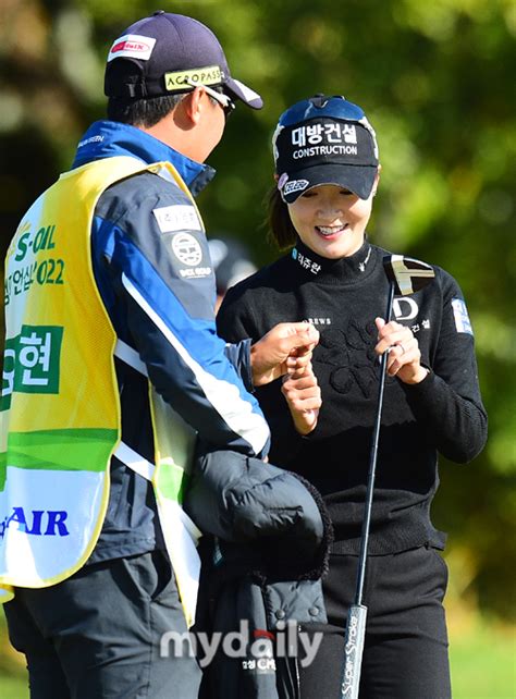 Md포토 버디로 출발하는 오지현 우승 한 발 앞으로 Md포토 버디로 출발하는 오지현 우승 한 발 앞으로