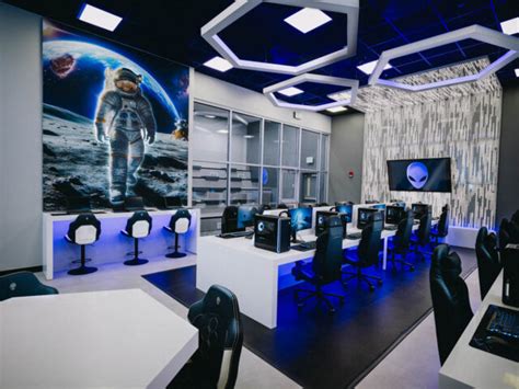 Monitor Madness Alienware Announces Six New Gaming Monitors Dell