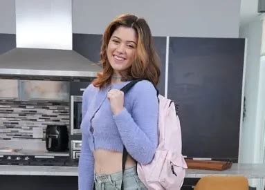 Ellie Nova Age Height Weight Net Worth Age Career And Full Bio