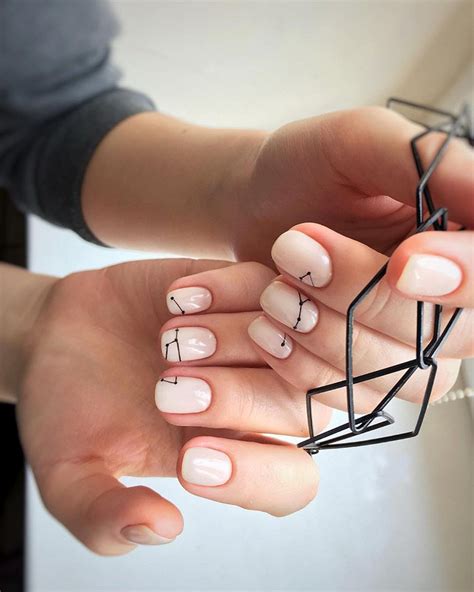 МАЛЮНКИ НА НІГТЯХ ідеї для манікюру з малюнком Grønne Negle Negle