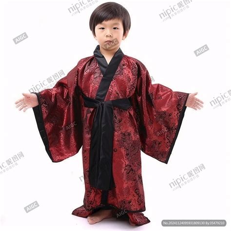 Ai创作图儿童古代服装 古代幼儿服装 古代丝绸童装 古代儿童服装 古代儿童衣服 中式童装服饰 宝宝传统礼服 古代孩装 绸大袖袍 小生服装 古代儿童服饰 古装孩童 古代儿童装束 红色古代汉服
