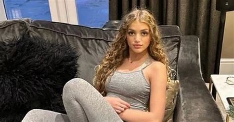 Katie Price Takes Savage Swipe At Peter Andre With Comment On Princess Photo Irish Mirror