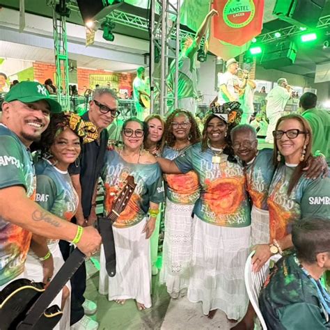 Baixada No Ar Dhema Com Elas