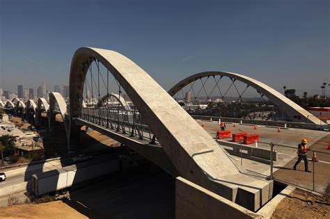 Photos Las New 6th Street Bridge Opens Los Angeles Times