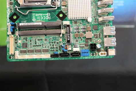 ASRock Unveils First LGA Socketed Motherboard Featuring Support For Th Generation Skylake