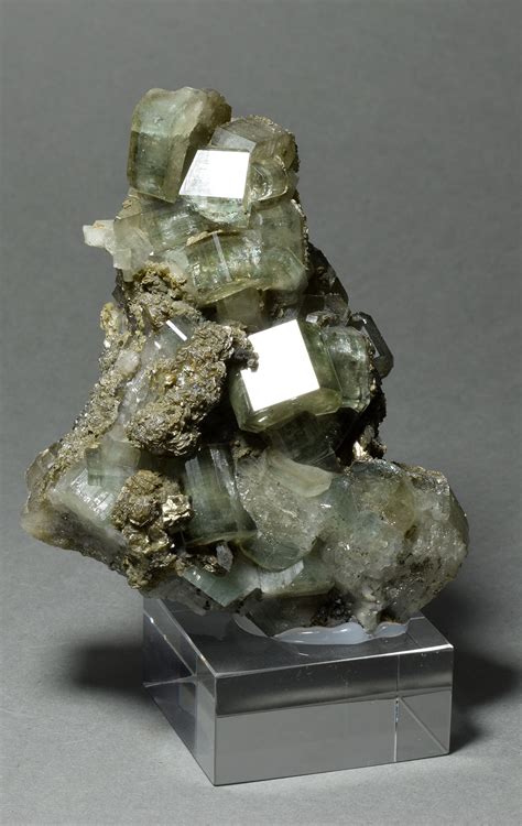 Apatite Cluster