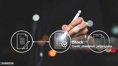사업 승인 문서 보증 프로세스 품질 For 인증서 개념 보증 확인 양식 설문 조사 전자 스마트 디지털 표준 우수 확인 승인 법률 권한 관리 재무 개념에 대한 스톡 사진 및