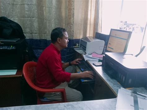 Tej Prakash Gc On Linkedin Working At The Desk Sci