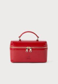 Furla Furla Camelia Micro Vanity Case Crossbody Sac à Main Rosso