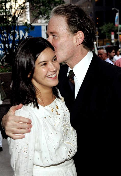 Phoebe Cates And Kevin Kline Throwback Photos From Their Relationship