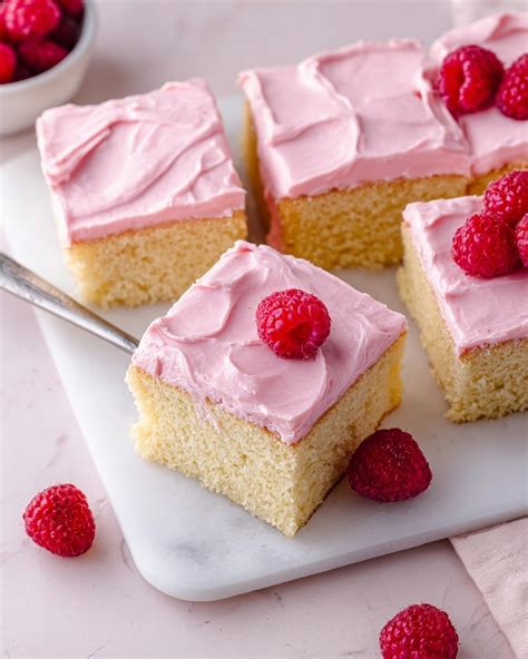 Almond Raspberry Cake Recipe 6
