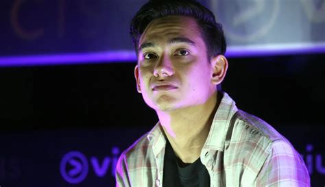 Adipati Dolken Tidak Akan Pamer Kekasih Photo Fimela Com
