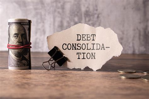 텍스트가 있는 전자 필기장을 엽니다 작업대 위의 안경 가사 부채 통합 0명에 대한 스톡 사진 및 기타 이미지 0명 가격 감소 Istock