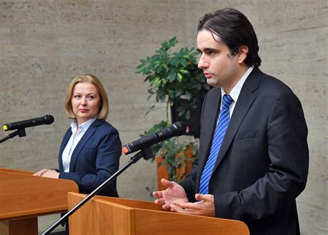 Надежда Йорданова и Божидар Божанов Dnes Dir Bg