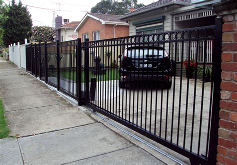 Rolling Driveway Gate Diy At Luz Searles Blog