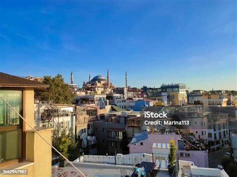 하늘을 배경으로 술탄아흐메트 지구가 있는 모스크의 이스탄불 도시 전망 터키 이스탄불의 일몰과 술레이마니예 모스크 오스만 제국 모스크 이스탄불에 대한 스톡 사진 및 기타