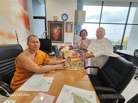 วันอังคารที่ ๓๐ กรกฎาคม ๒๕๖๗ ถวายสักการะ รศ ดร แม่ชีกฤษณา