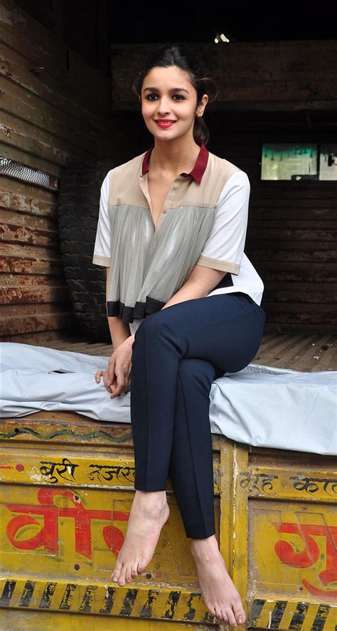 alia bhatt s feet