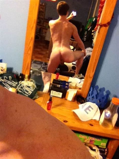 Photo Gallery 2523 Gaynomenal