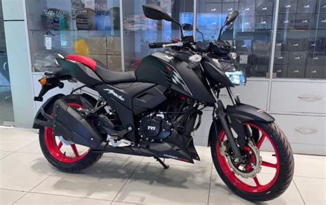 Yamaha की खटिया खड़ी करने आ गयी Tvs Apache Rtr 160 4v शानदार लुक के साथ