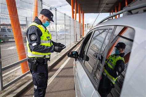 Рада повернула мита та ПДВ на ввезення автомобілів в Україну Україна За кермом