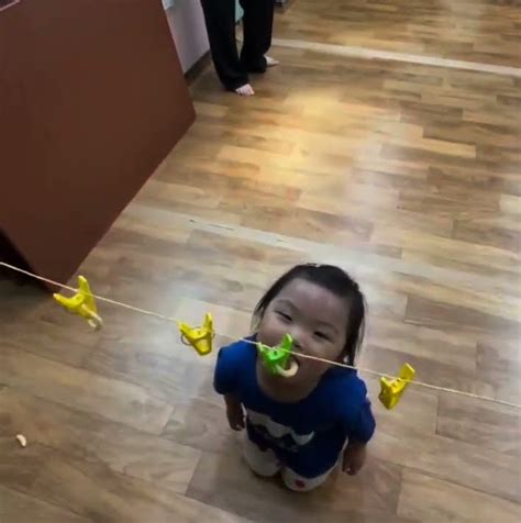 과자따먹기 23개월 아기 Youtube