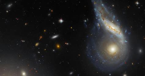 Космический телескоп «Хаббл запечатлел слияние двух галактик Вокруг Света