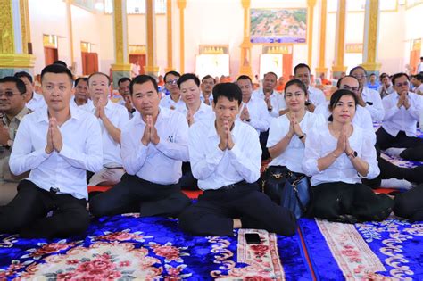 ថ្នាក់ដឹកនាំខេត្តកណ្ដាល អញ្ជើញនាំយកនូវទេយ្យទាន បច្ច័យ ទៀនចាំព្រះវស្សា ប្រគេនដល់ព្រះសង្ឃ