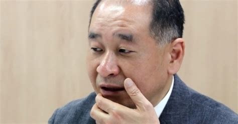 ‘배터리 아저씨 박순혁 작가 내년 총선 겨냥 신당 만든다