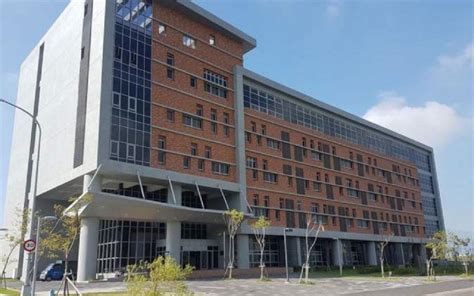 信實公司於113年1月1日起續接國家科學及技術委員會新竹科學園區管理局113 114年度宜蘭園區標準廠房保全駐衛、櫃台行政暨清潔維護作業