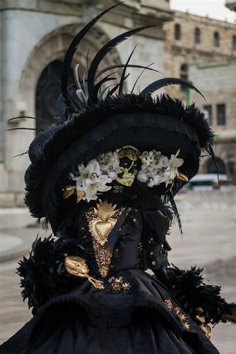 3월 이벤트 Carnevale 가면을 쓴 인물 가장 무도회 로맨틱한 복장 로맨틱한 테마 르네상스 축제 르네상스의 영향 멋진 옷 문화 유산 문화 행사