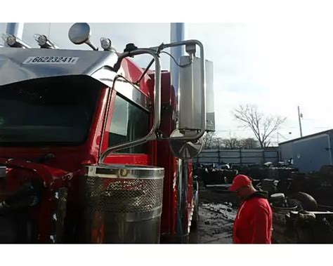 Peterbilt 379 Side View Mirror In Des Moines Ia 55000 32409