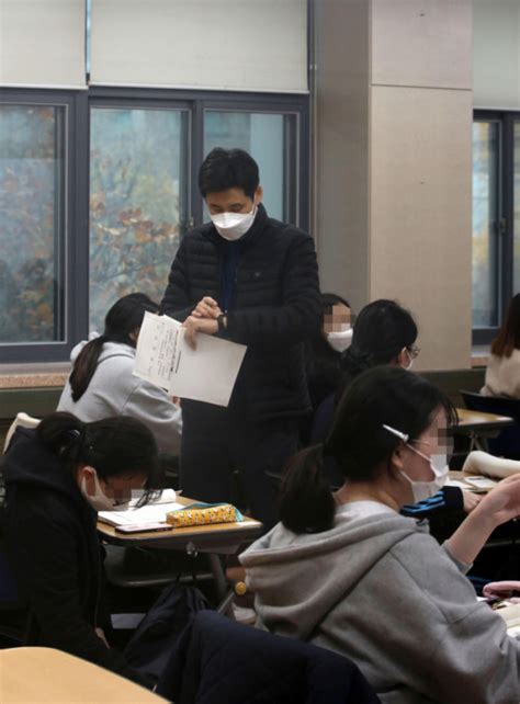 정부 올해 수능도 코로나 유증상자 고사실 분리 운영 이투데이